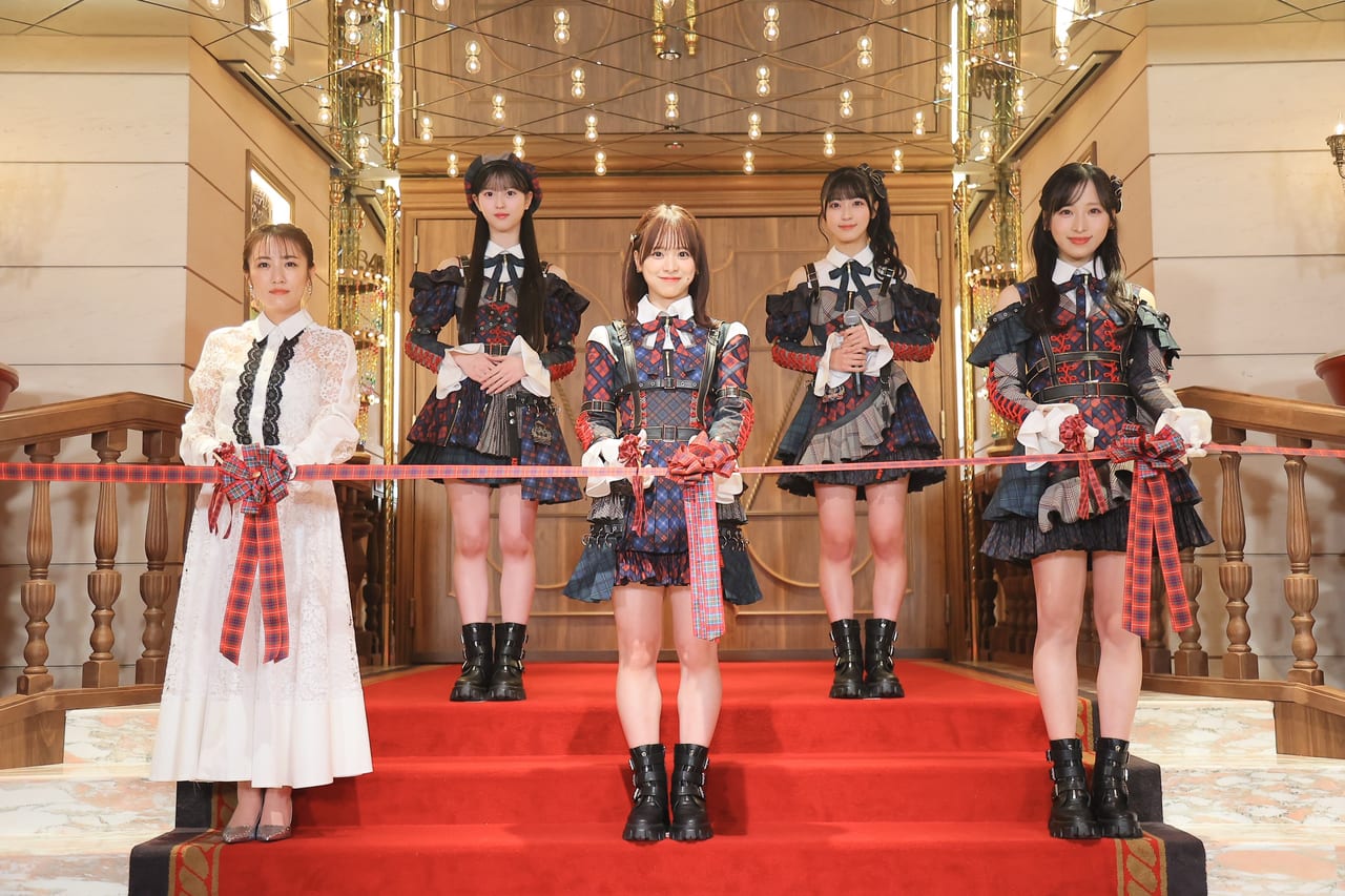 結成19年、AKB48劇場がリニューアルオープン 高橋みなみが特別ゲストに祝福 | TABLO