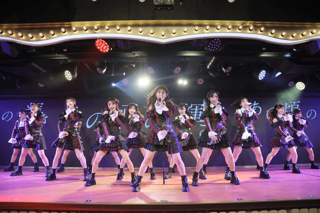 AKB新劇場 さすがの世界感で魅惑した『ここからだ』公演 | TABLO